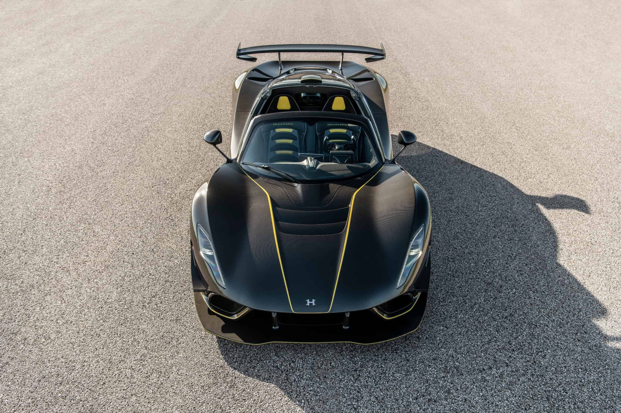 Hennessey Reveals Stunning Venom F5 'Revolution Roadster' Hypercar in ...