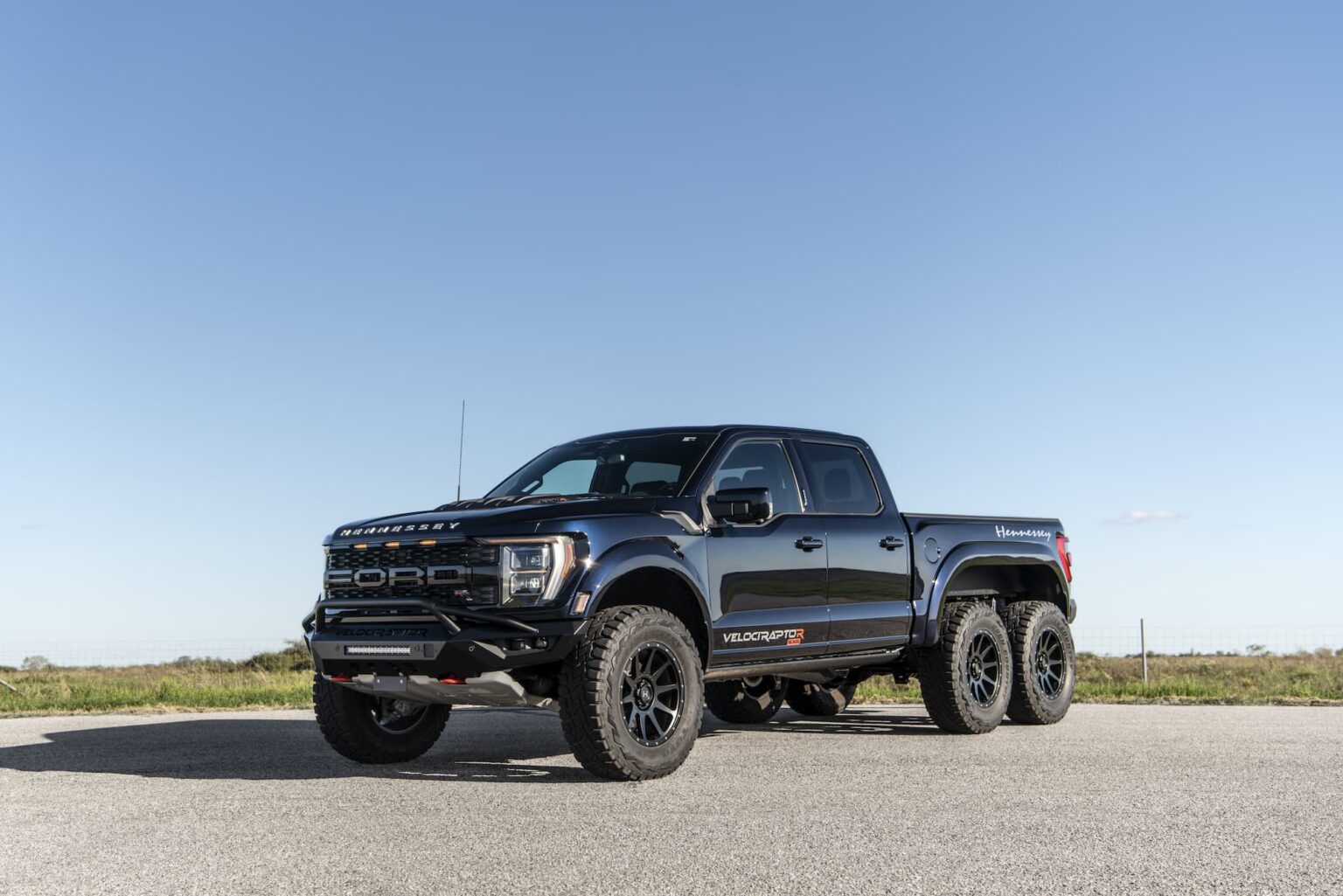 Hennessey’s 700-hp ‘VelociRaptoR 6x6’ Ford Raptor R Thunders into ...