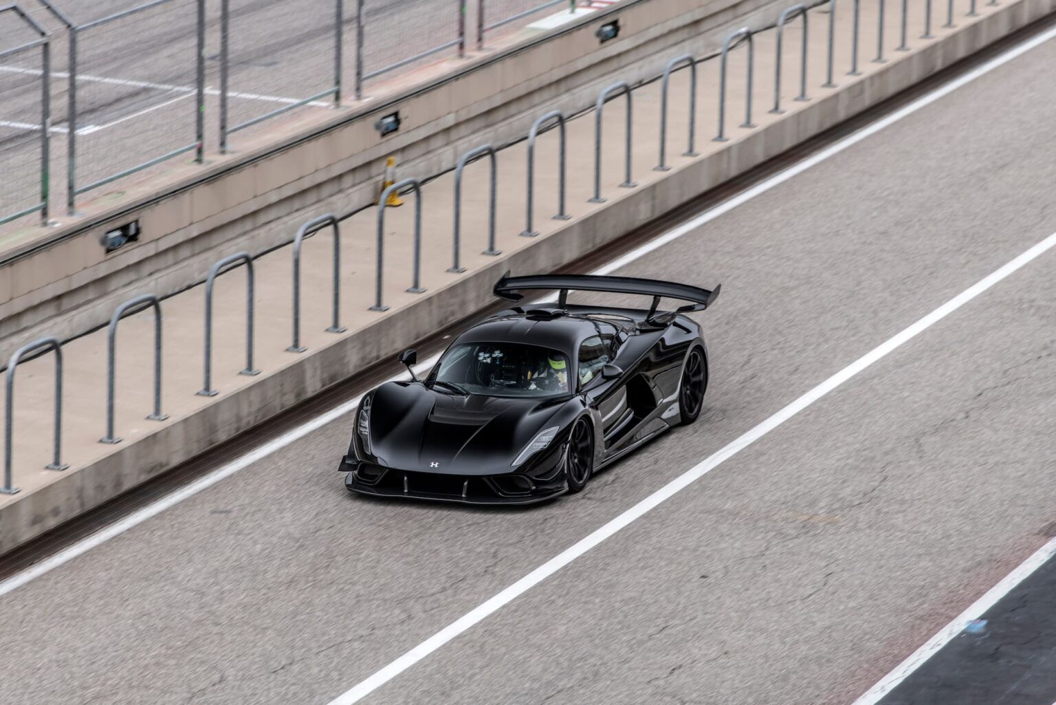A Texas-Built Hypercar, the 300 MPH Hennessey Venom F5, Is in the ...